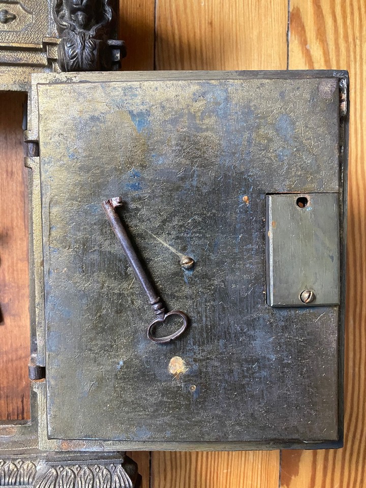 Antique Renaissance Style Wall Safe Bronze Wall Mount Cabinet Lock Box ...