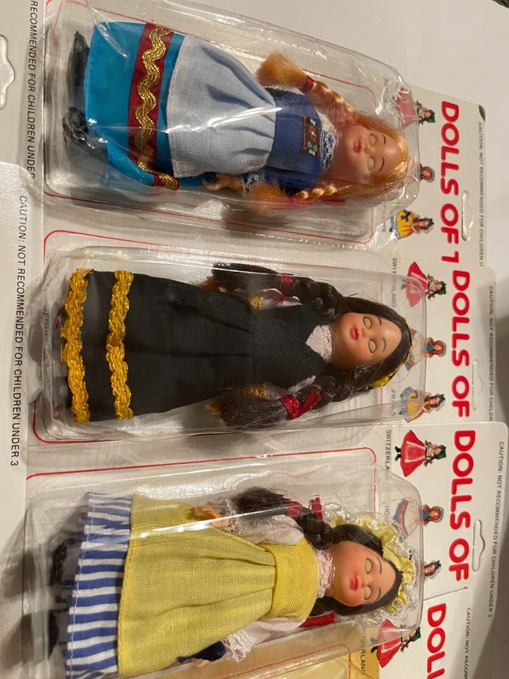 dolls of the world 12 doll set beatoy 1981 italy, greece,scotland ...