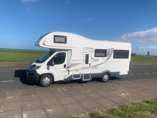 FIAT ROLLER TEAM AUTO ROLLER 746 MOTORHOME WHITE 2.3TD 2017 , 6 BERTH ...