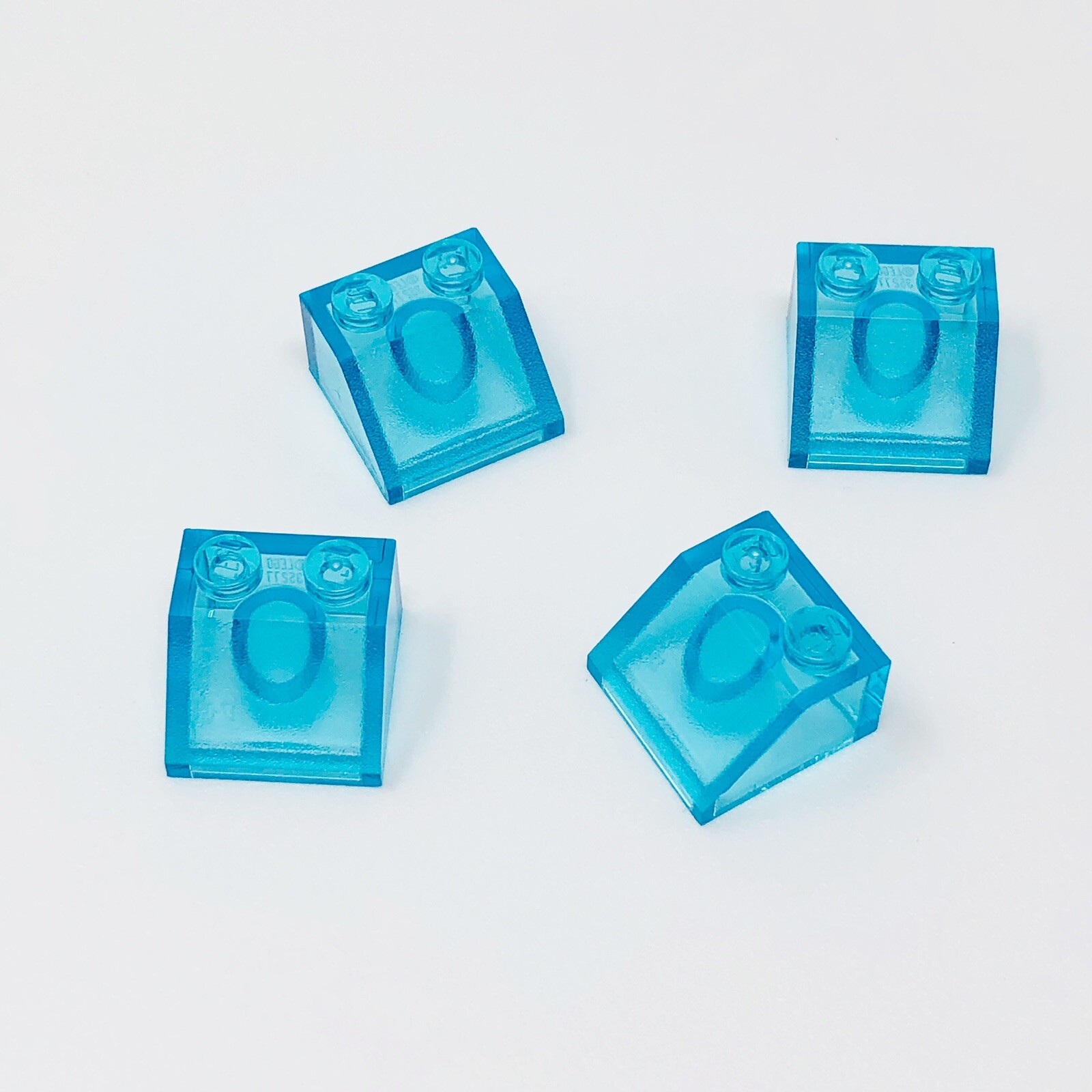 Lego Trans Light Blue Slope 2x2 45 Degrees #6070495 Frozen for sale ...