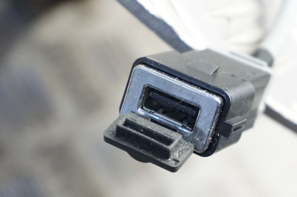 FORD KUGA MK1 BLUETOOTH MODULE WITH USB 2008-2012 EK09 | eBay