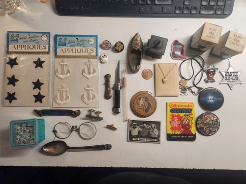 LARGE JUNK DRAWER DEALERS LOT 30 VINTAGE AND ANTIQUE PIECES VARIOUS ...