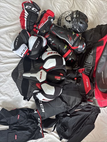 Adult Medium CCM/Bauer Hockey Gear Complete Set Shoulder Pads, Pants ...