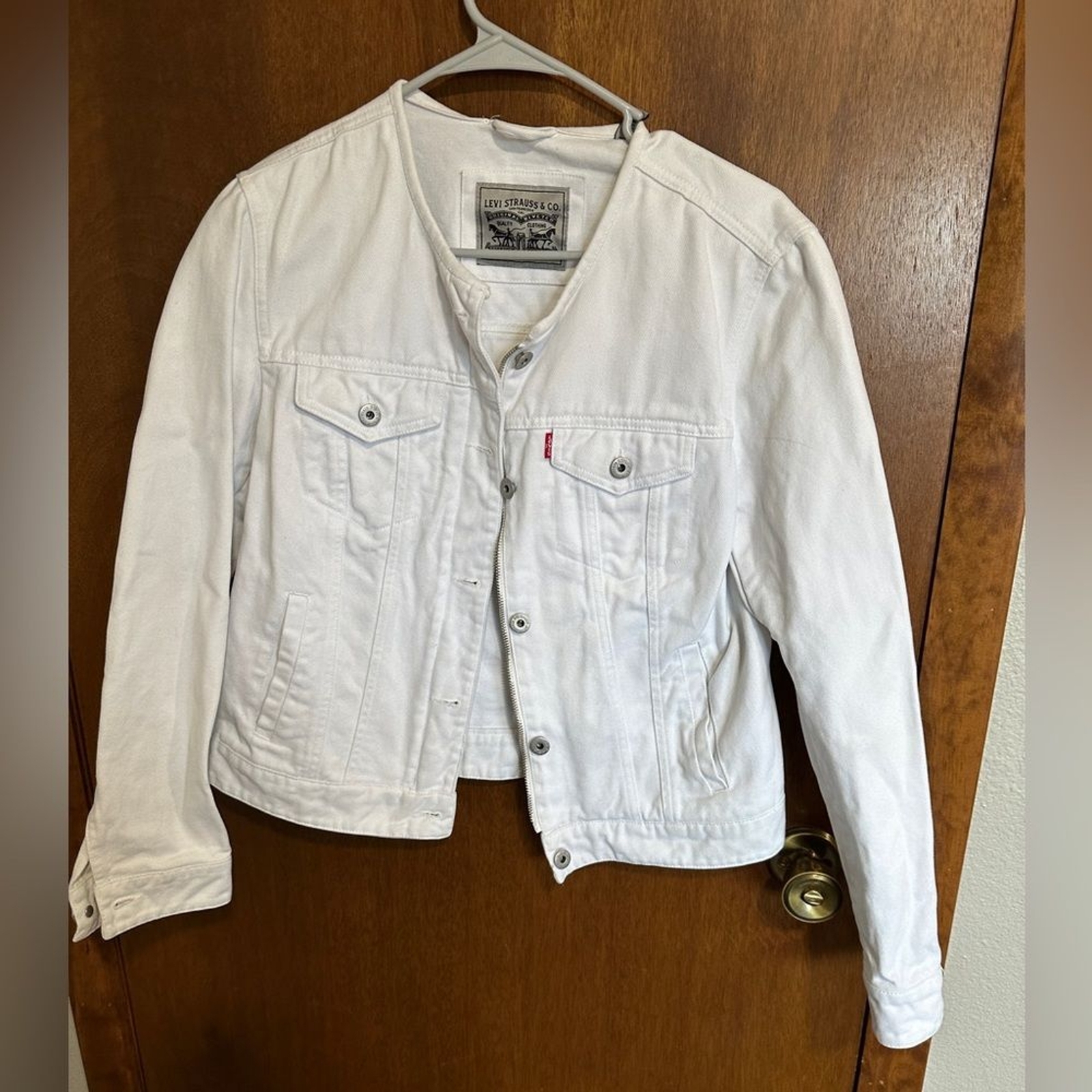 Women’s Levi White Jean Jacket. - Gem
