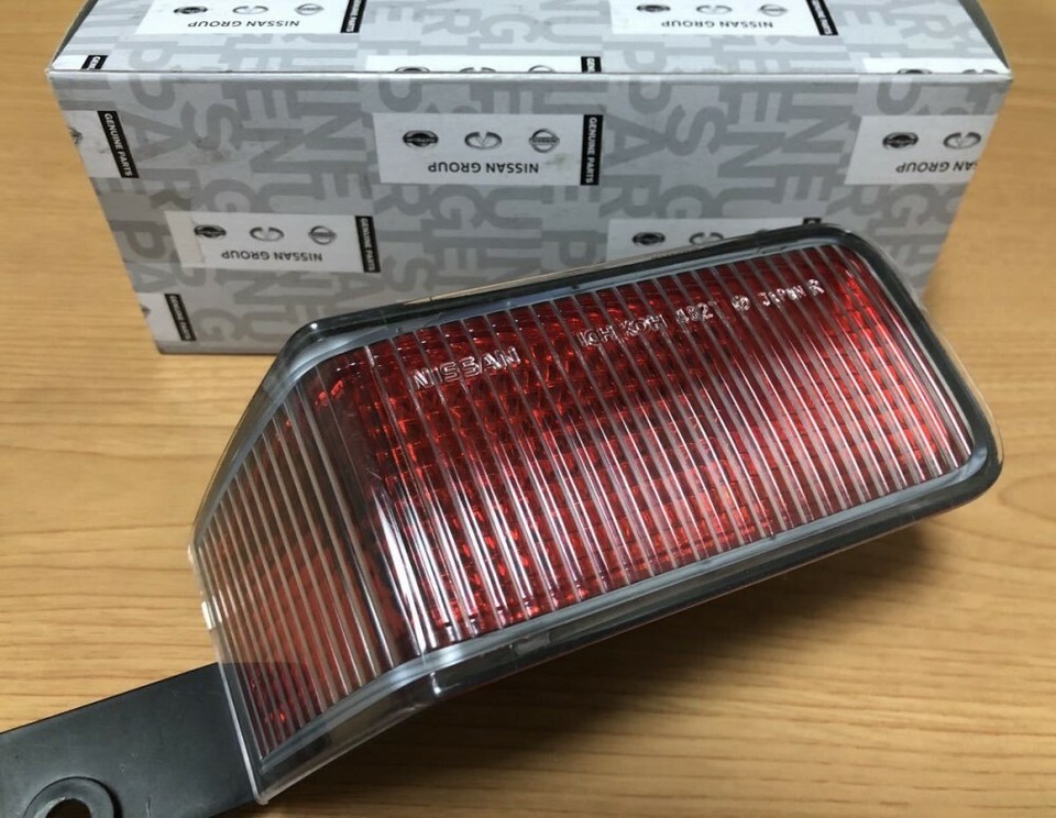 Nissan genuine Skyline BNR34 GTR R34 Rear Bumper Fog Lamp Light RHS ...