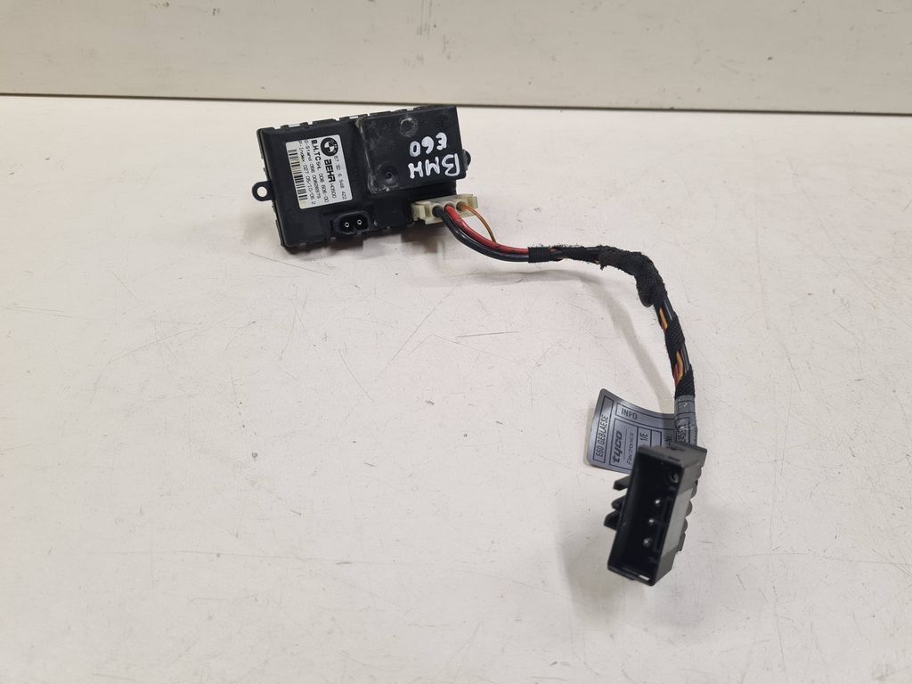 BMW 5 E60 E61 2006 Heater regulator blower fan resistor 67326948422 ...