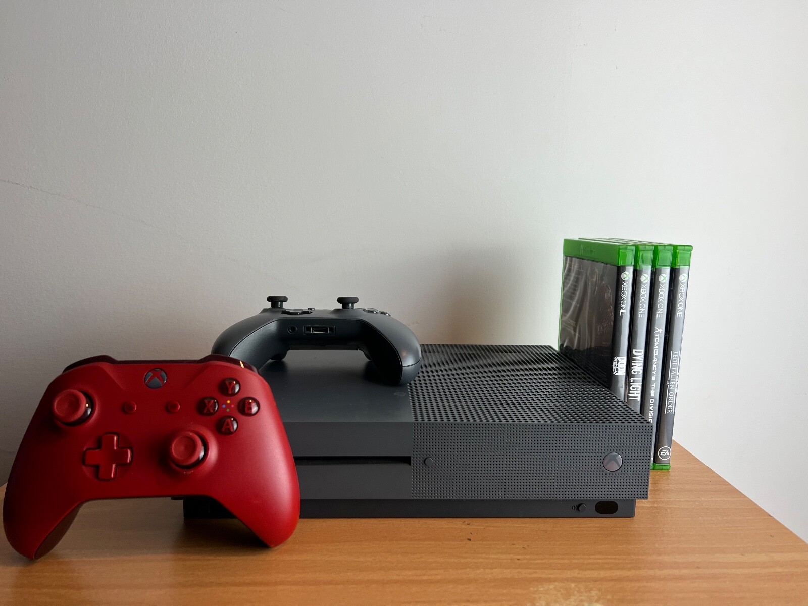 Xbox One S Special Edition Storm Gray 500GB bundled with games and ...