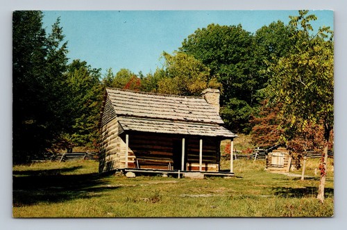 The Mountain Farm Cabin - Humpback Rocks Visitor Center - Blue Ridge ...