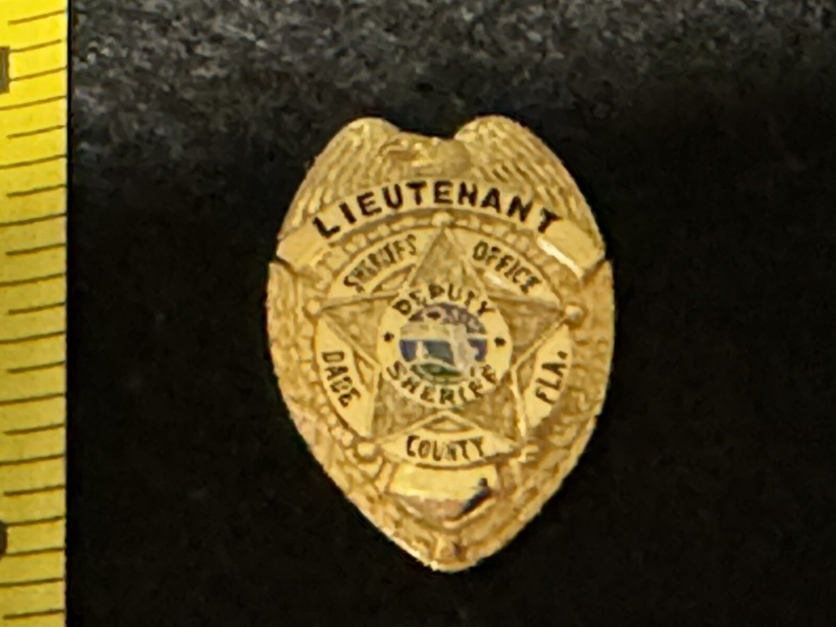 Miami Dade Police Badge Gold A Closer Look At Police Involved