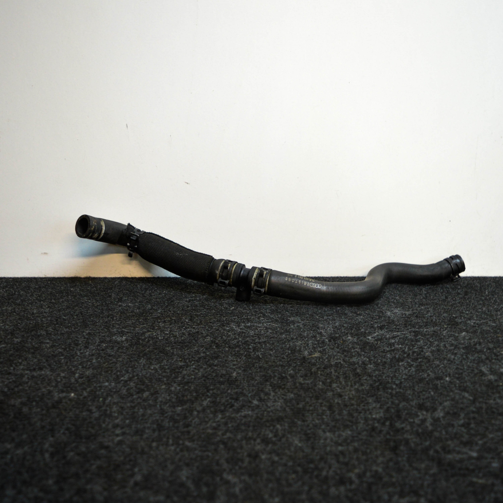 AUDI Q7 2012 Coolant Hoses 7L8121051F 13945854 | eBay