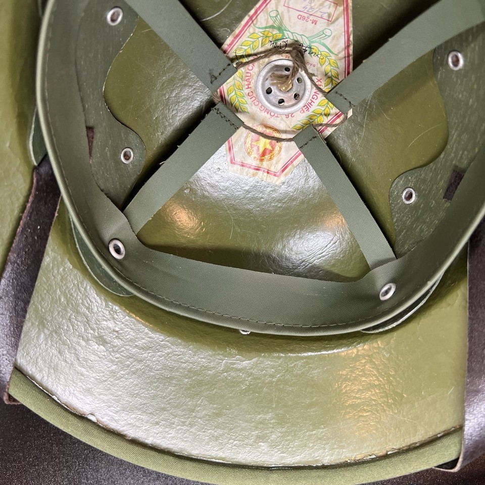 Vietnamese NVA Pith Helmet (522869), Green North Vietname with label ...