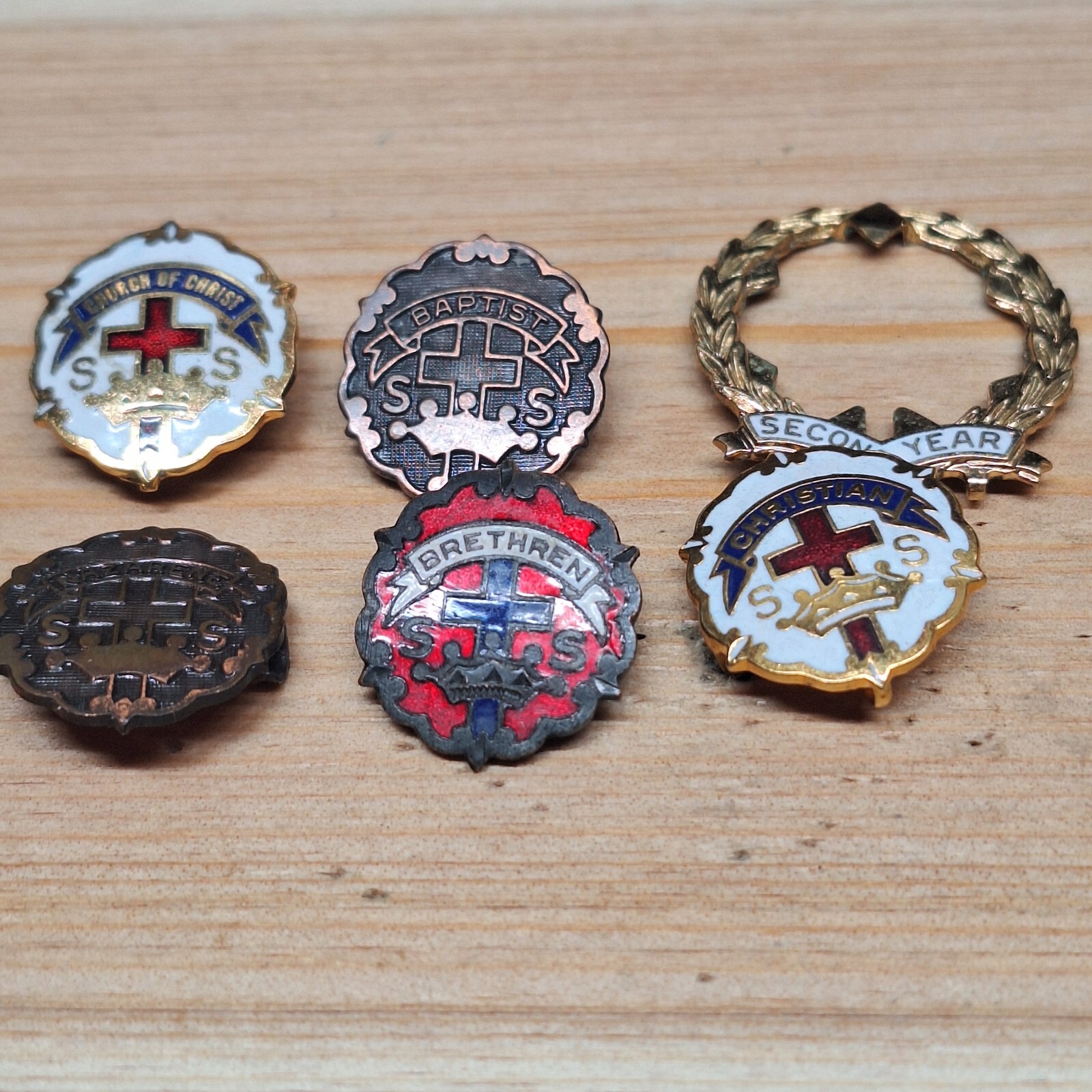 VINTAGE LOT OF 6 SPECIAL SUNDAY SCHOOL LAPEL PINS SMALL PINS ABOUT 1/2 ...