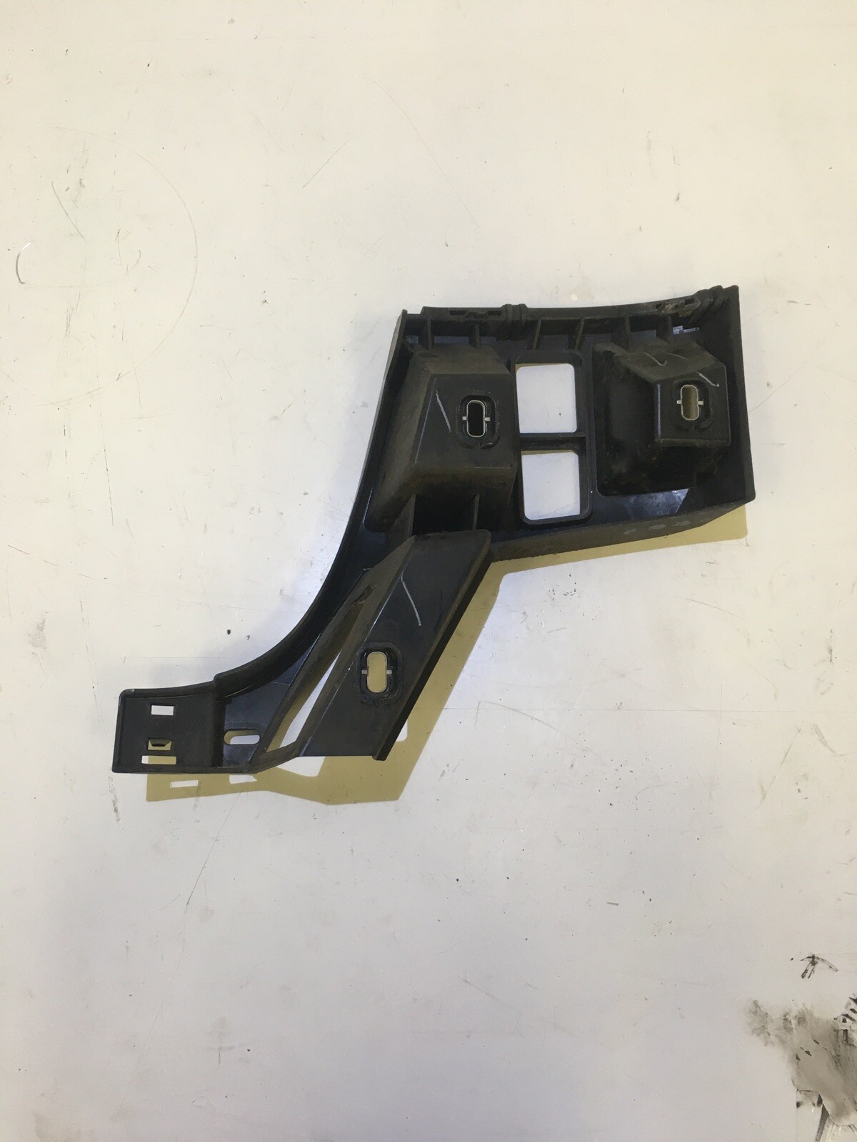 Genuine MERCEDES BENZ Ml W166 2012 Rear Left Side Mounting Bracket ...