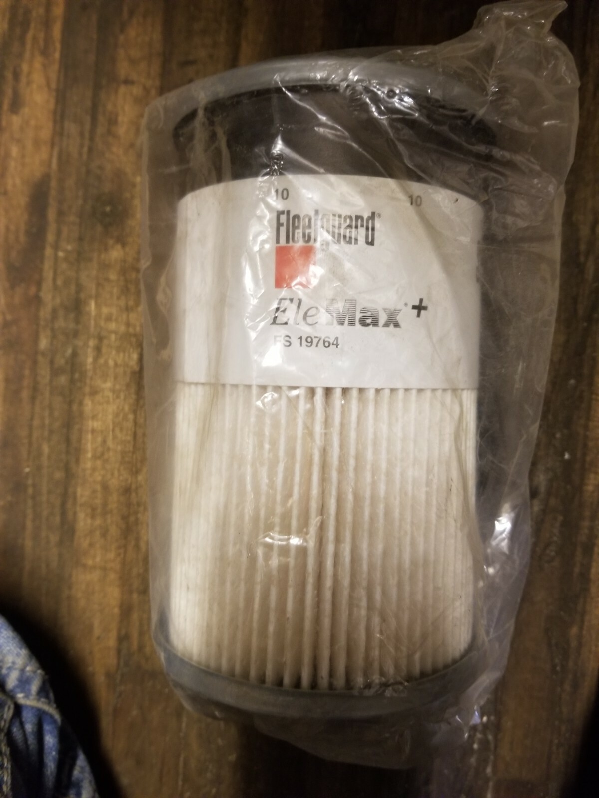 FLEETGUARD FS19764 - Fuel filter cross reference