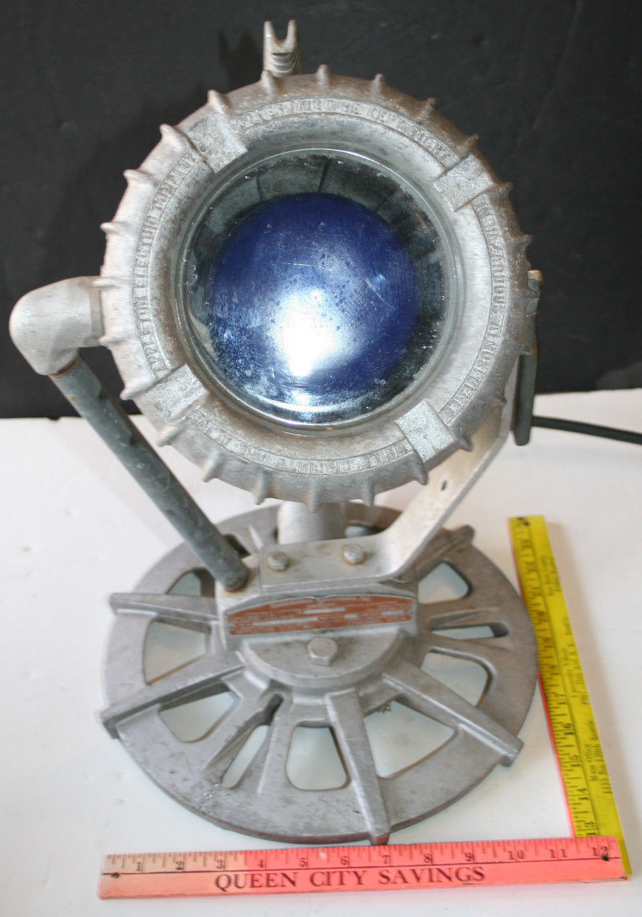 APPLETON Explosion Proof PORTABLE FLOOD LIGHT GEFWB30 300V Hazardous ...