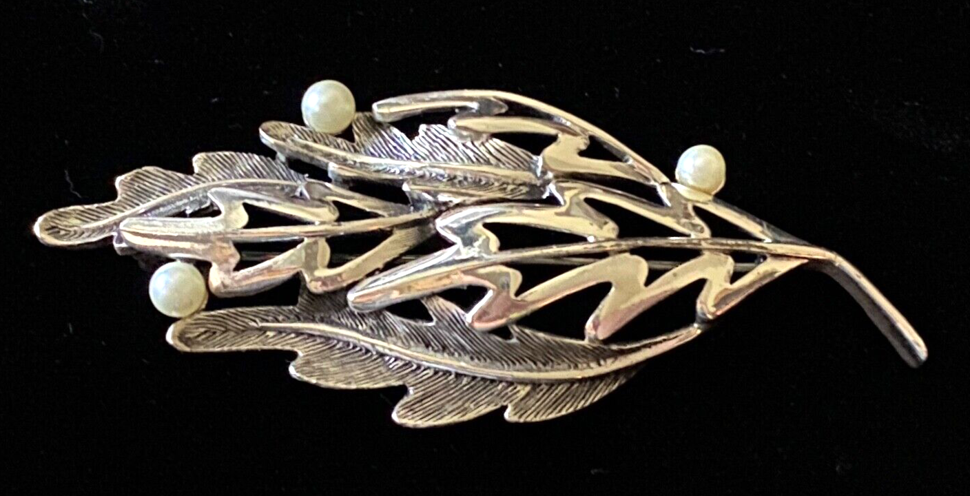 Vintage TORTOLANI Silver Tone Leaves Faux Pearls Brooch Pin 3 1/4" | eBay