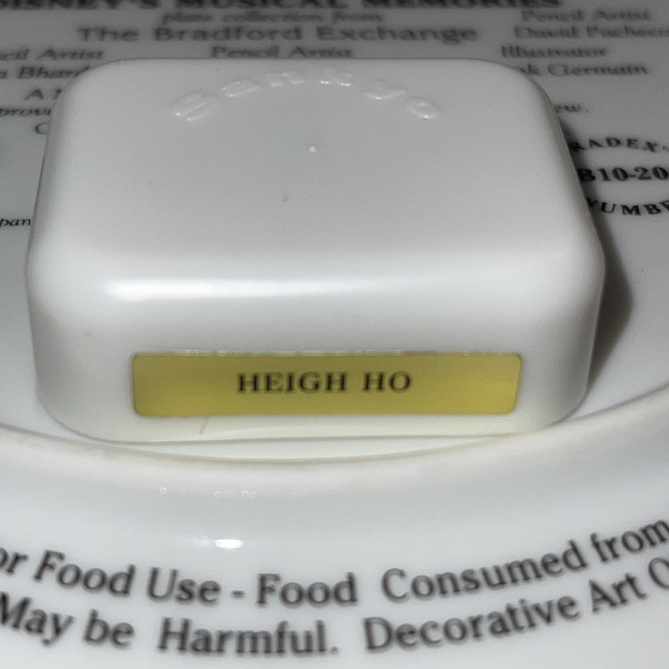 Walt Disney Bradford Exchange Snow White The Seven Dwarfs 7 1/2 ...