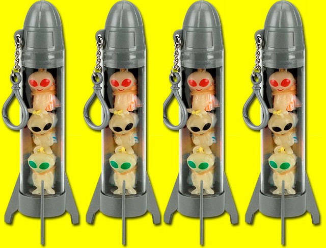 4 Packs of 3 Alien Toy Parachutes "Get 12 toys!!" Kids Birthday Party ...