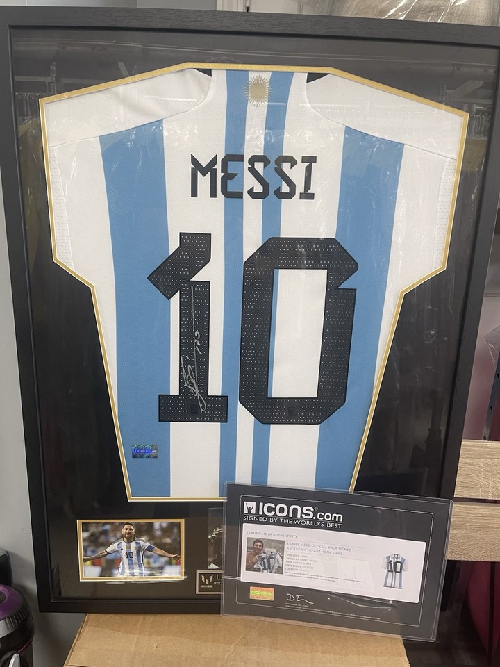 LIONEL MESSI OFFICIAL BACK HAND SIGNED FRAMED 2022-23 HOME JERSEY ...