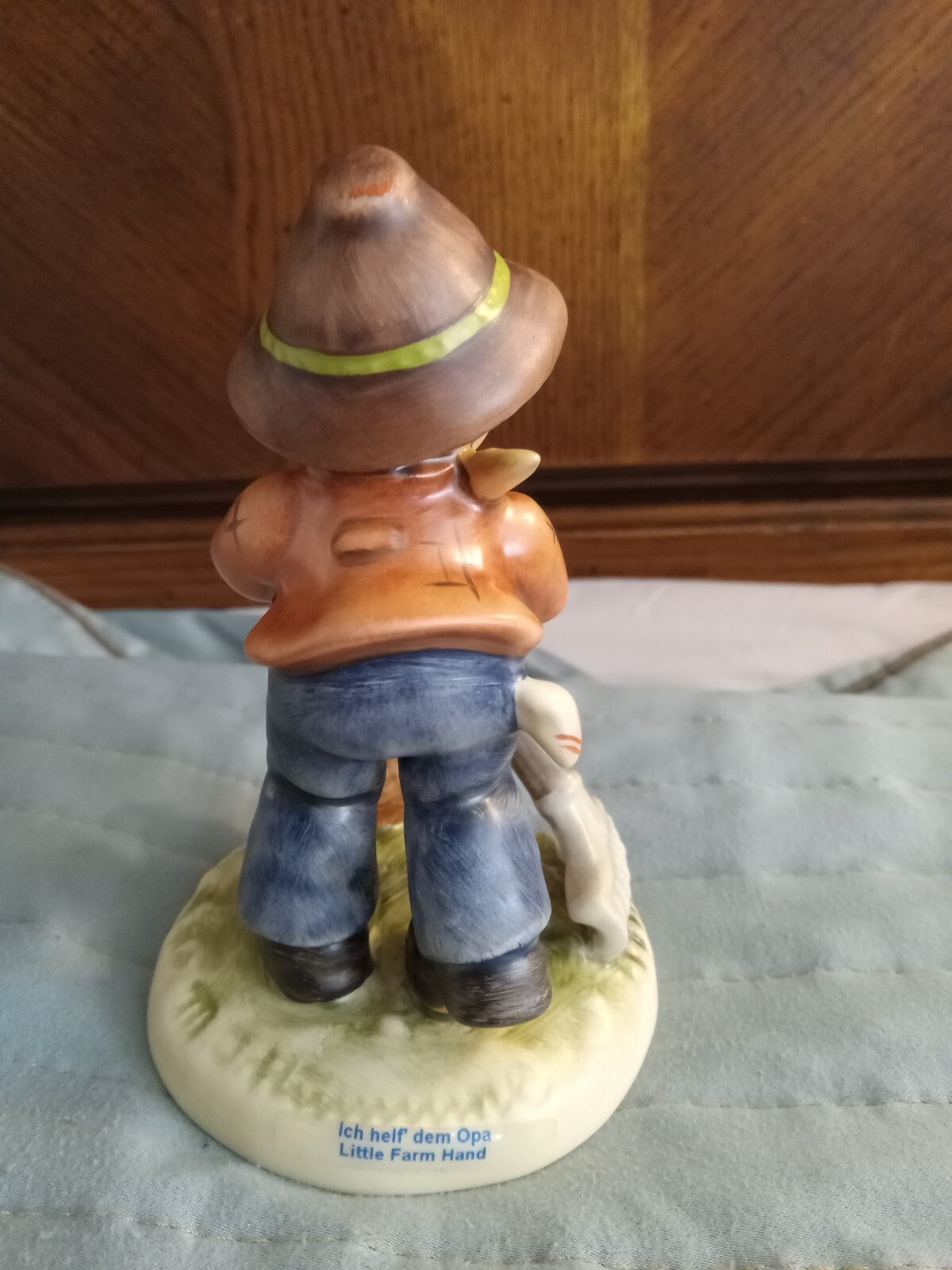 HUMMEL/GOEBEL LITTLE FARM HAND FIGURINE #2085 1999 TMK8 LIMITED EDITION ...