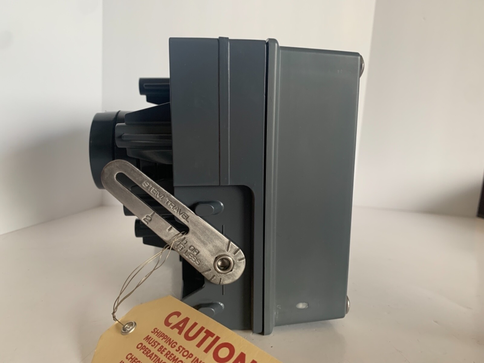 FISHER CONTROLS 3582-287-19292 PNEUMATIC VALVE POSITIONER *NEW* | eBay