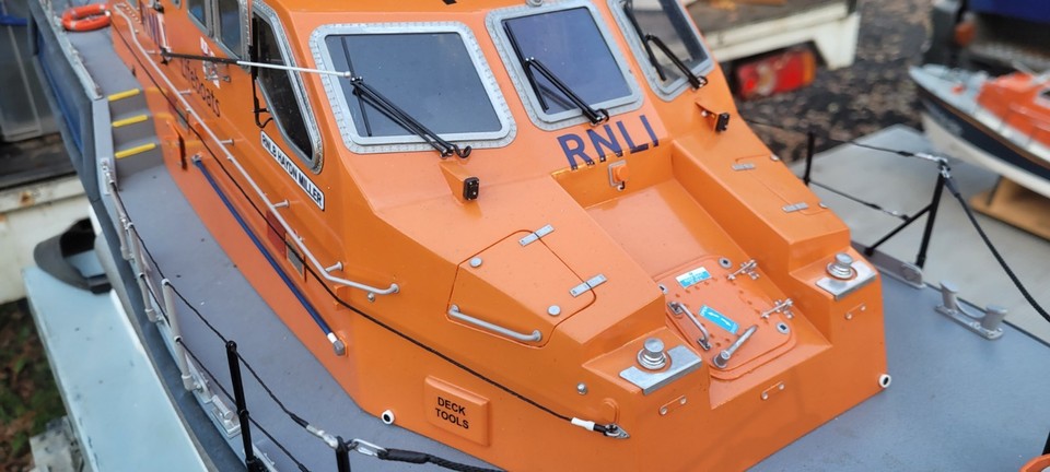 RNLI Tamar Lifeboat Model RC | eBay UK
