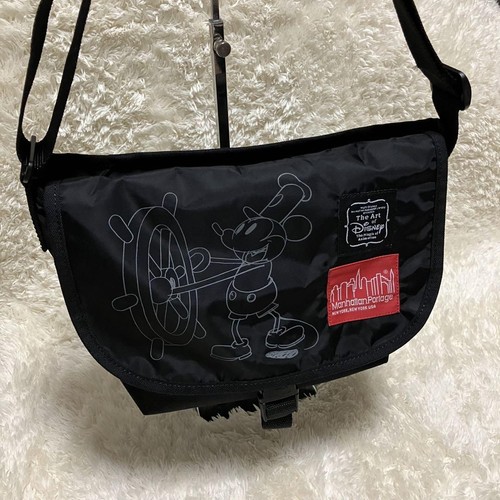 m613 Manhattan Portage Mickey Mouse Steamboat Collab Messenger Bag Near ...