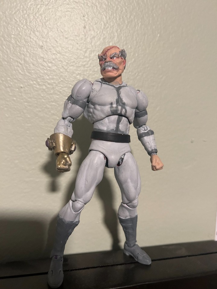 Invincible custom mafex medicom conquest action figure | eBay