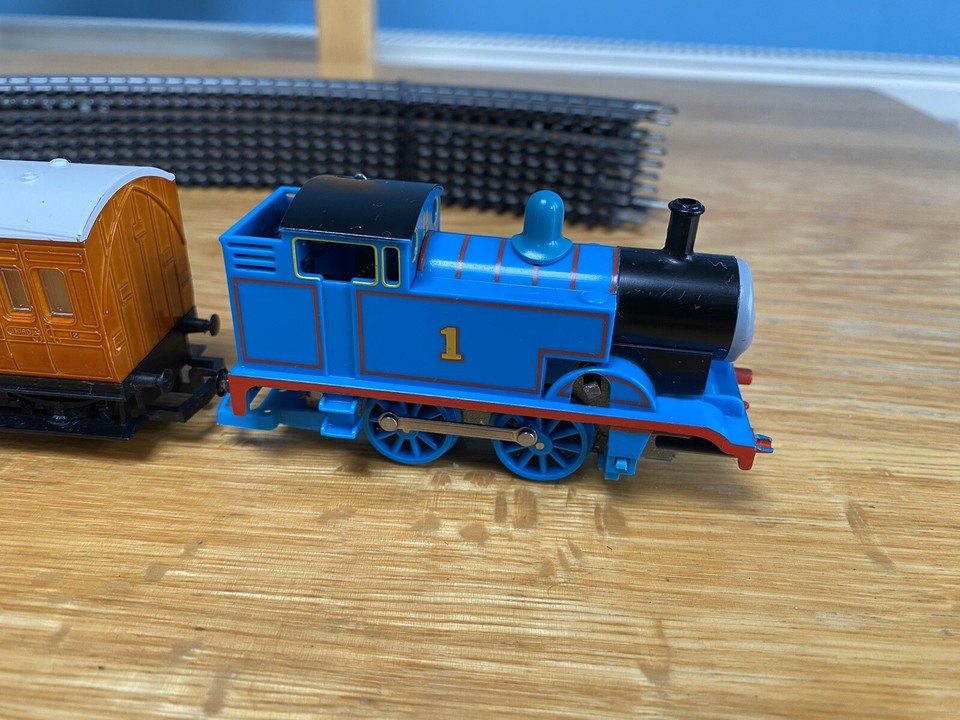 HORNBY THOMAS THE TANK ENGINE CLOCKWORK TRAIN SET - ORIGINAL 4 WHEEL ...