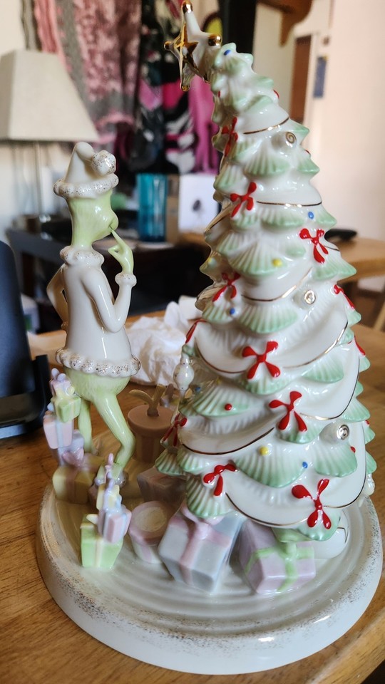 Lenox A Grinchy Christmas Eve Tree Sculpture Grinch & Max Mint Figurine ...