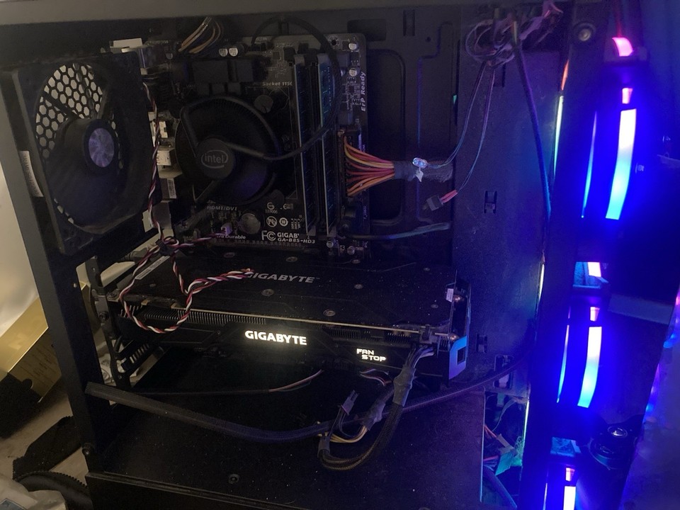 Full Gaming PC Set-Up Gaming PC, Dual Monitors, Standing Desk ...