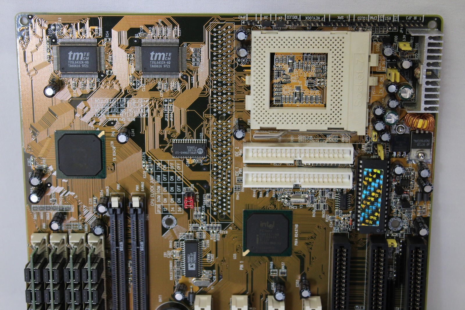 Pionex Gold Series SM03V0 46811 94V-0 Socket 7 Motherboard & RAM Tower ...