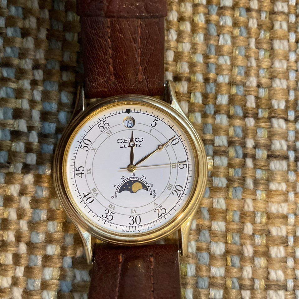 Seiko Moon Phase Watch 34mm White Dial Gold Tone Date 6F22-7009 New ...