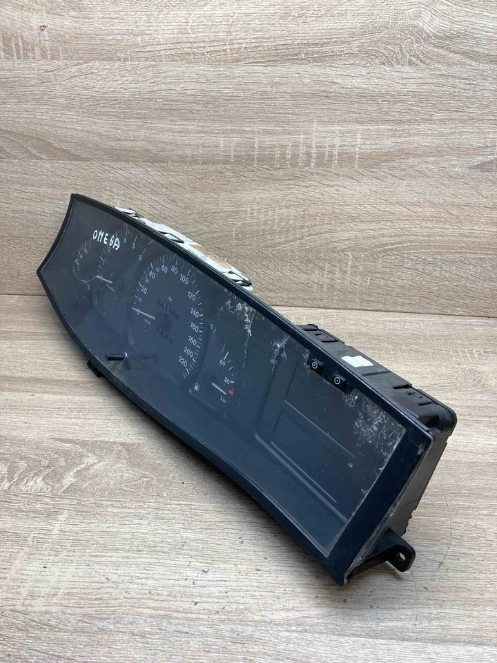 88481651 90379233 Opel Vauxhall Omega Instrument Cluster Tacho Speedo ...