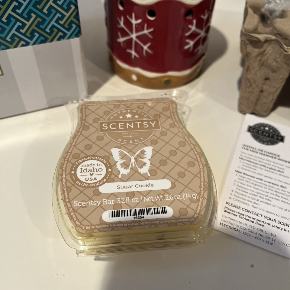 Scentsy Gingerbread Man Wax Warmer Mini Wall Plug In Winter Christmas ...