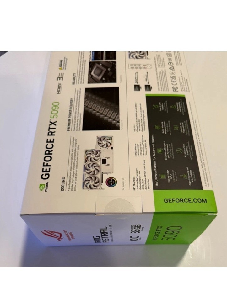 ASUS ROG Astral GeForce RTX 5090 32GB White OC ROG-ASTRAL-RTX5090-O32G ...