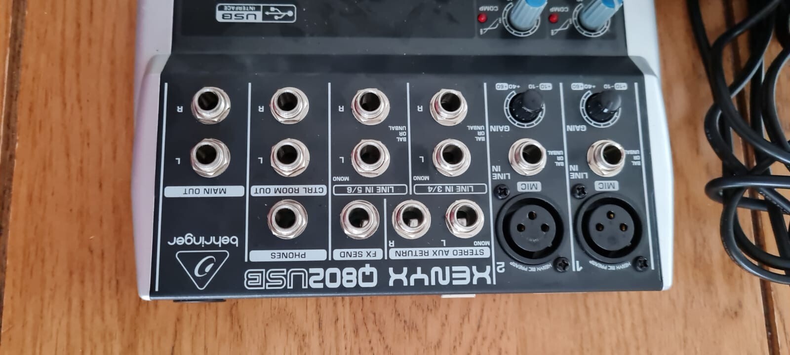 Behringer 802 XENYX 8-Input 2-Bus Mixer Small Format Mixer -used twice ...