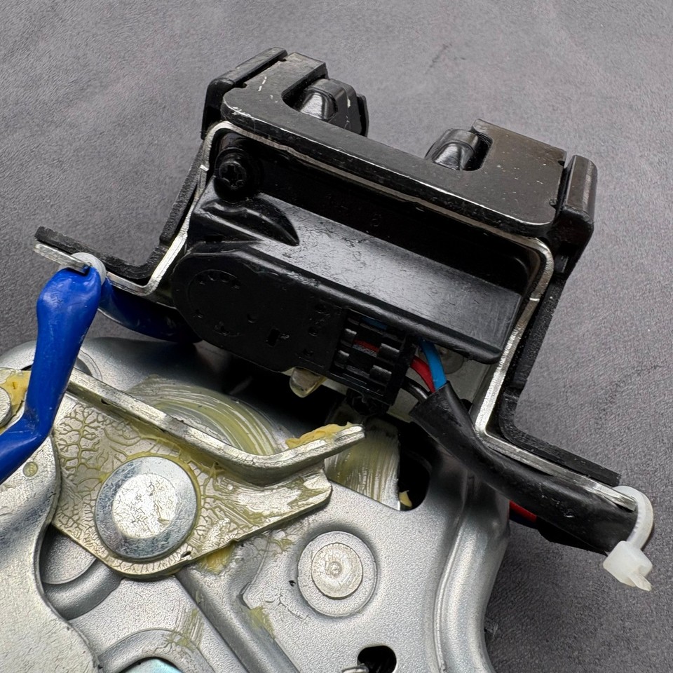 Rear Trunk Tailgate Lock Latch For 2017-2021 Mazda CX-5 TK49-62-310C ...