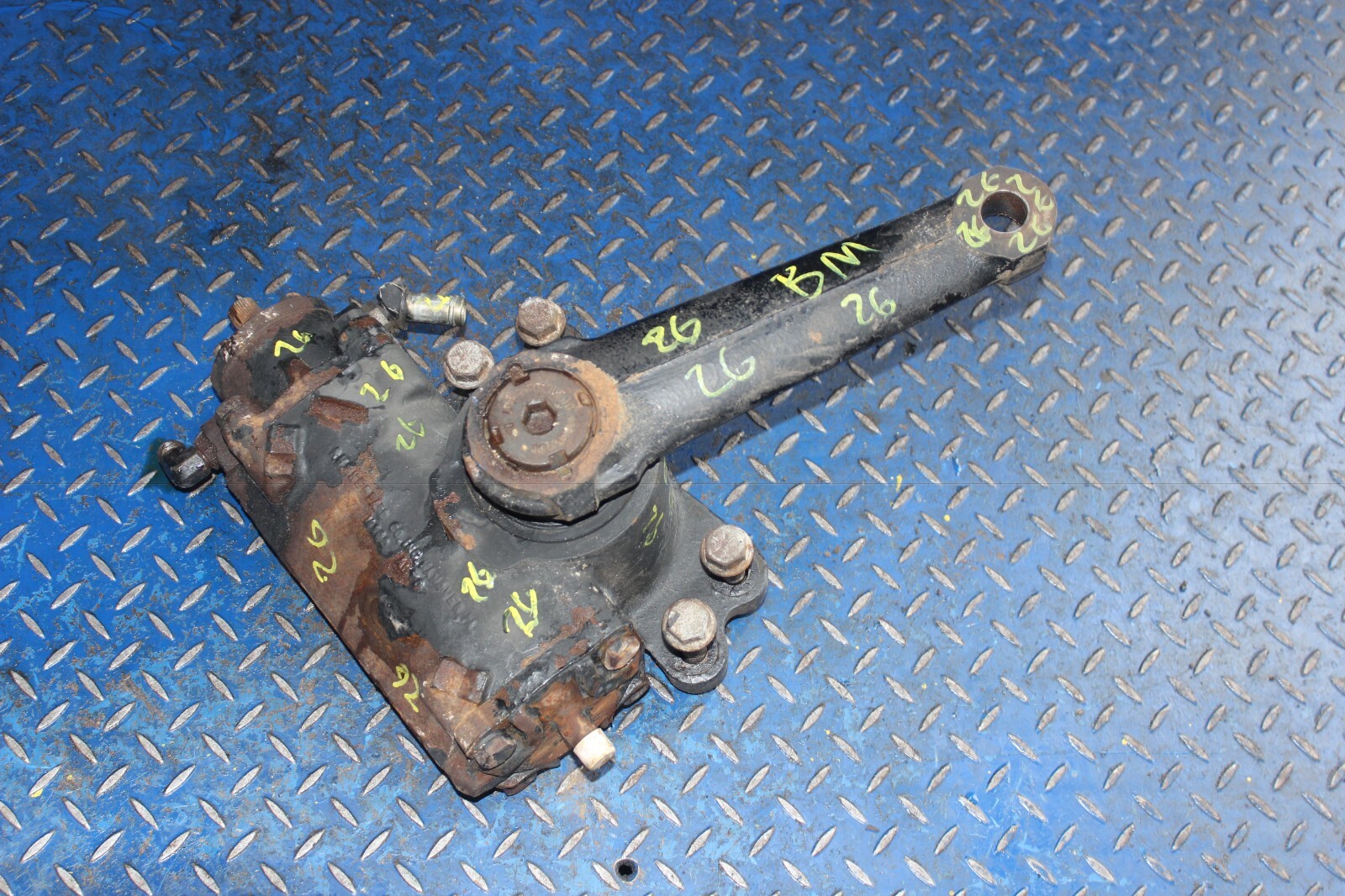MACK POWER STEERING GEAR BOX | eBay