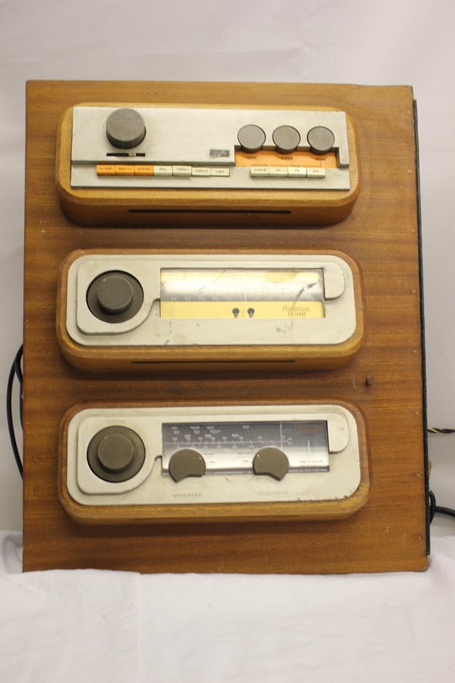 QUAD 33 STEREO PRE AMPLIFIER & ACOUSTICAL FM AM TUNERS SET READ ...