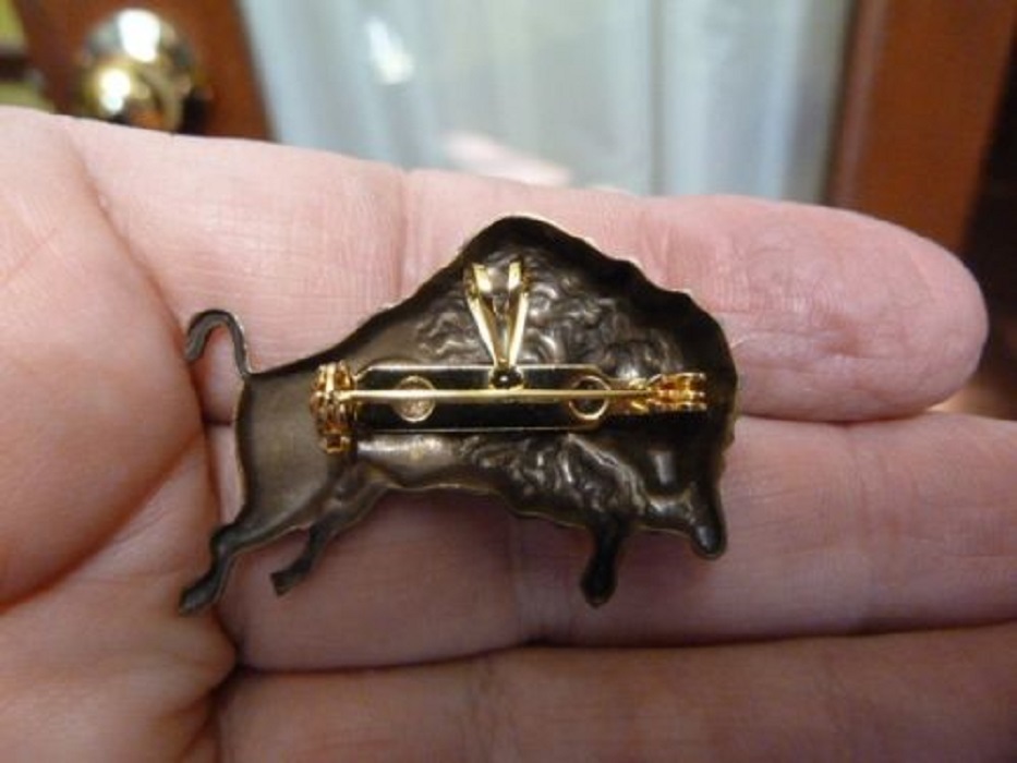 (b-buff-1) wild Buffalo bison I love buffaloes roam ranch pin pendant ...