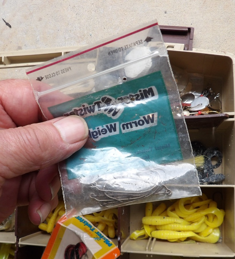 Large Vintage Lot of Fishing Materials - Flies Worms Hooks Sinkers Pa ...