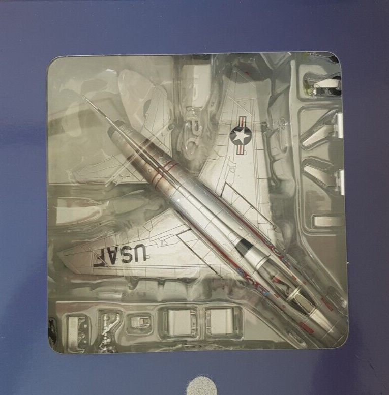 Hobby Master 1/72 HA2103 F-100D Super Sabre USAF 20th TFW, "Triple ...