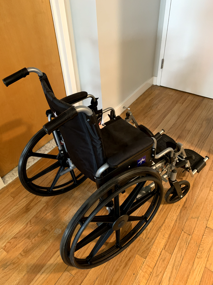 Medline Lightweight & User-Friendly Wheelchair With Flip-Back, Desk ...