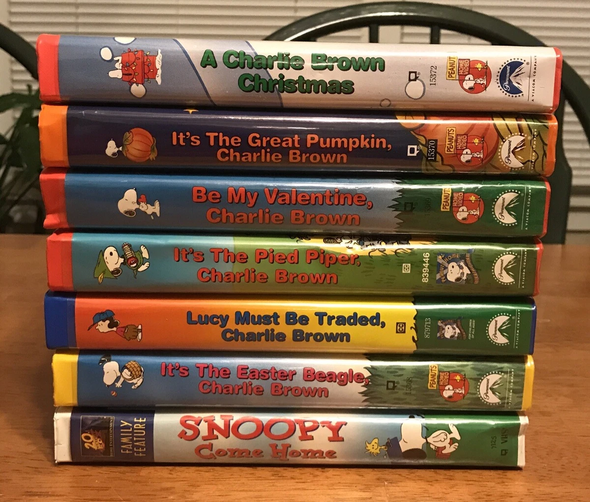 Lucy Must Be Traded Charlie Brown Vhs