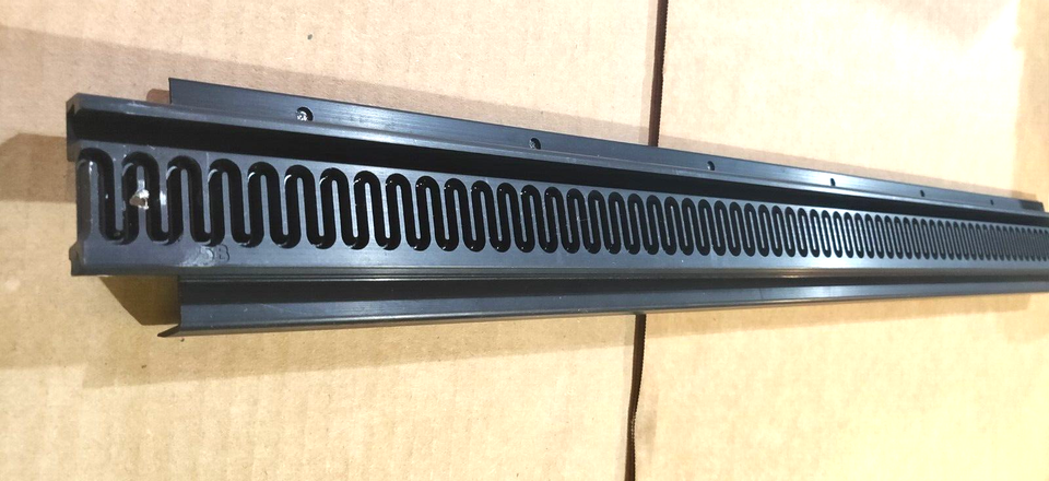 LIPPERT LCI SCHWINTEK SLIDE OUT GEAR RACK TRACK 25.75" BOTTOM RIGHT ...