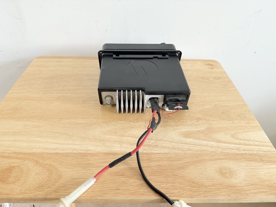 Motorola DM4400 MOTOTRBO UHF/VHF Mobile Digital Two Way Radio | eBay UK