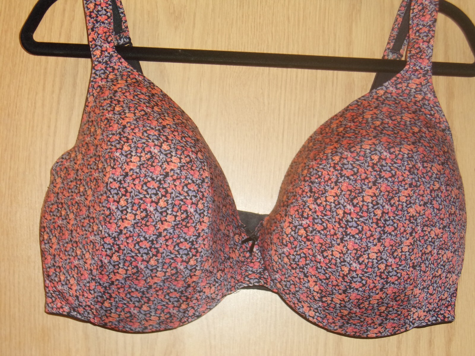 Pretty Floral Print bra by Cacique Size 40-F - Gem