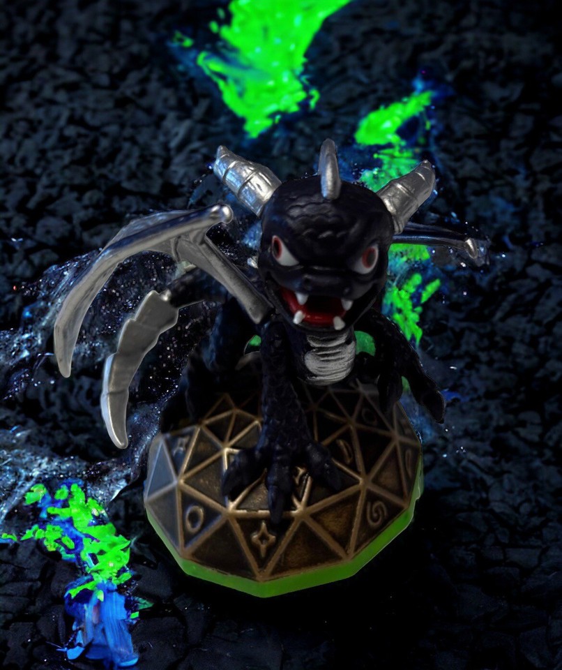 Activision 2011 Skylanders Spyro’s Adventure Dark Spyro Figure Silver ...