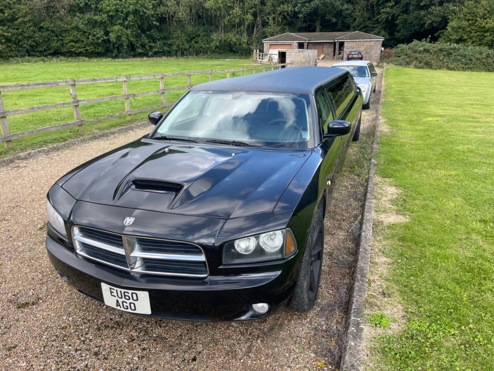 Dodge Charger Limousine - UK American Cars